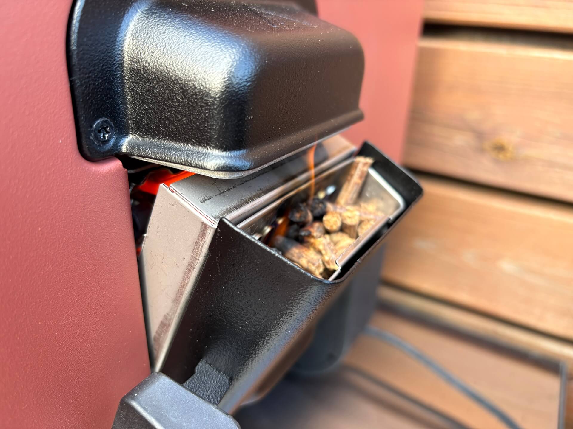 TEST: Ninja Woodfire OO101EU elgrill anmeldelse | Havekalenderen