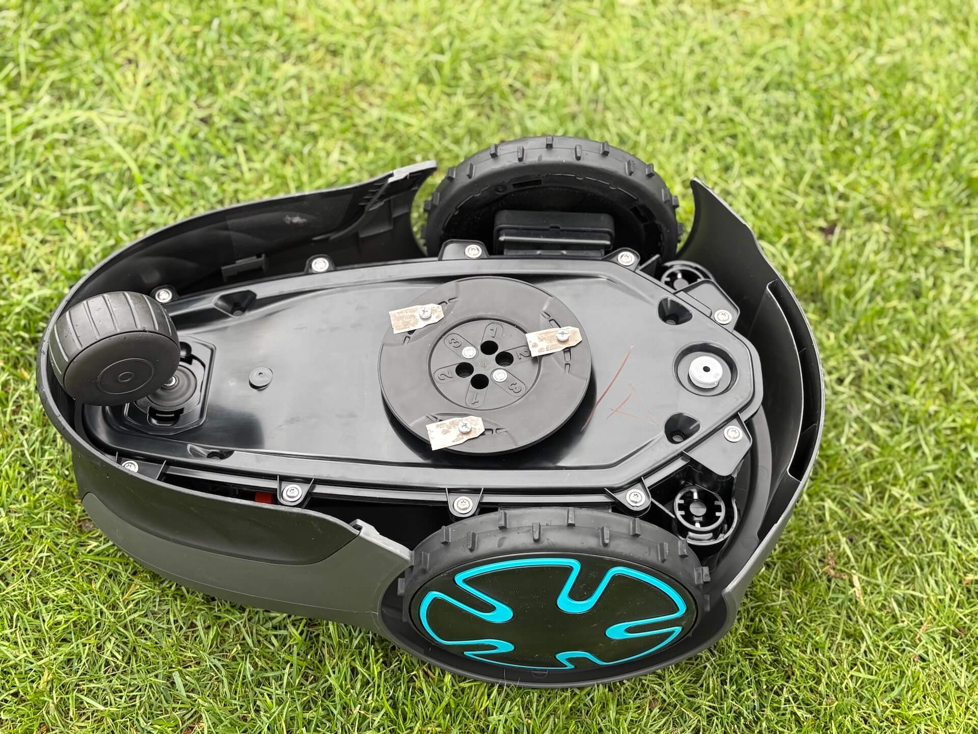 TEST: Gardena Sileno Minimo robotplæneklipper anmeldelse | Havekalenderen